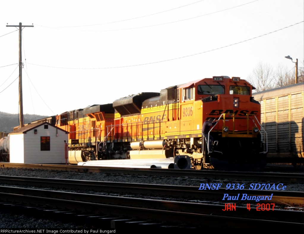 BNSF 9336 SD70ACe My Very First Jan 04, 2007